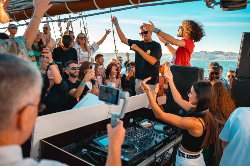 Lisbon: Sunset Boat Party Cruise with Music & Drinks - The Post-Cruise Experience: Lisbon’s Nightlife