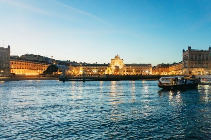 Lisbon: Sunset Cruise with Welcome Drink and Snacks - Practical Details & Tips