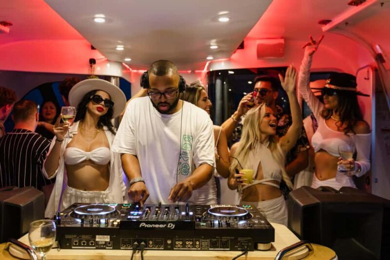 Lisbon: Sunset DJ & Porto Tonic Premium Boat Experience - FAQs