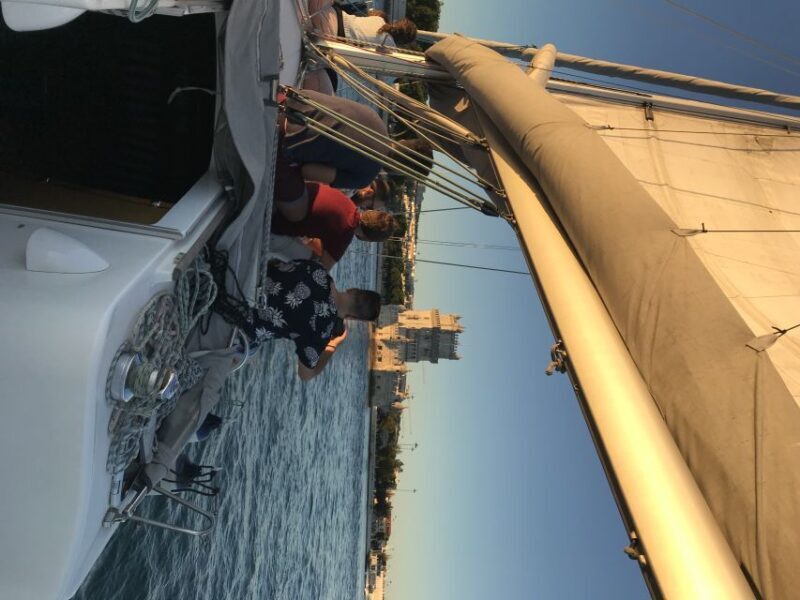 Lisbon Sunset Sailing  Small Group (max 10) Wine & History - Key Points  