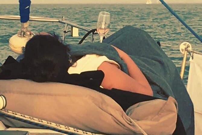 Lisbon Sunset Sensations on a Private Sailing Boat with wine&snacks - FAQs