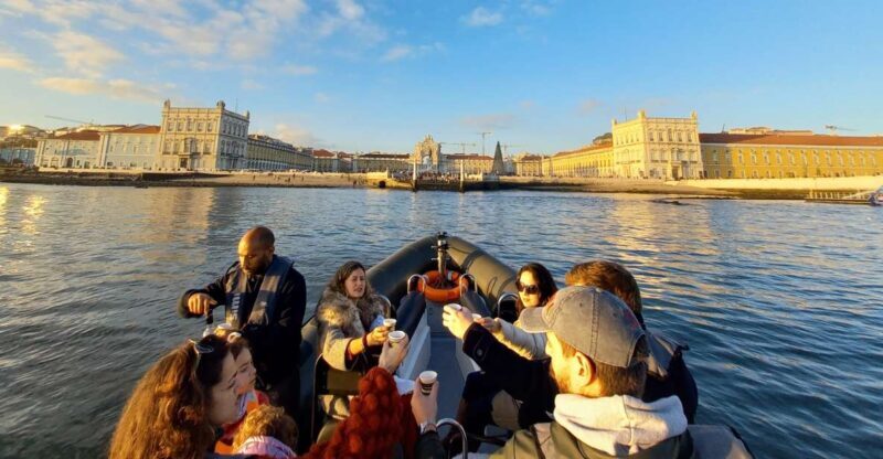 Lisbon: Sunset SpeedBoat Tour - Key Points