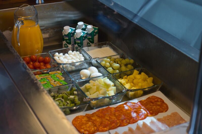 Lisbon: Tagus River Cruise With Brunch - An In-Depth Look at the Tagus River Cruise Experience