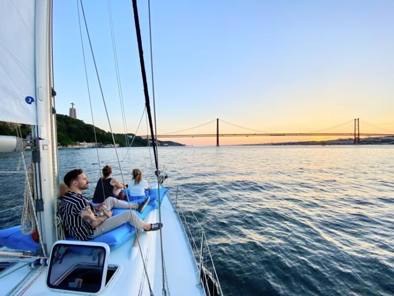 Lisbon: Tagus River Sunset Cruise with Drinks - FAQ