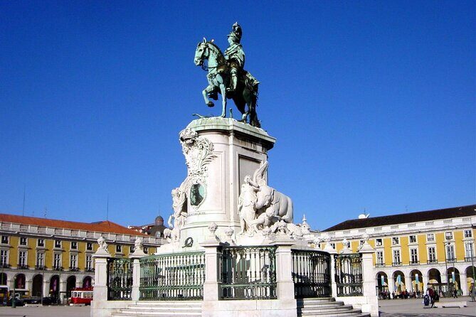 Lisbon to Porto with stop Aveiro-Fátima-Coimbra-Tomar-Nazaré-Óbidos - Frequently Asked Questions