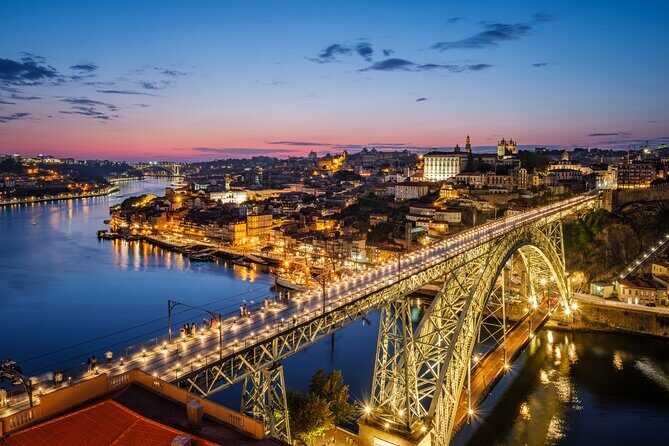 Lisbon to Porto with stops Obidos Nazare Fatima Coimbra Aveiro - Key Points