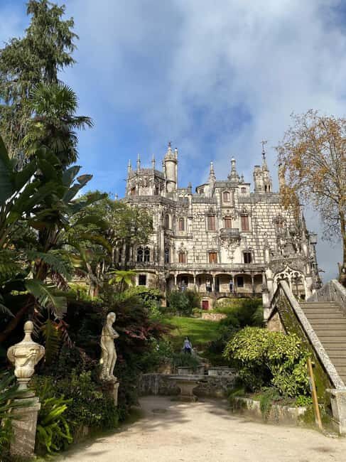 Lisbon to: Sintra, Pena & Regaleira guided 8pax group tour - Who Will Love This Tour?
