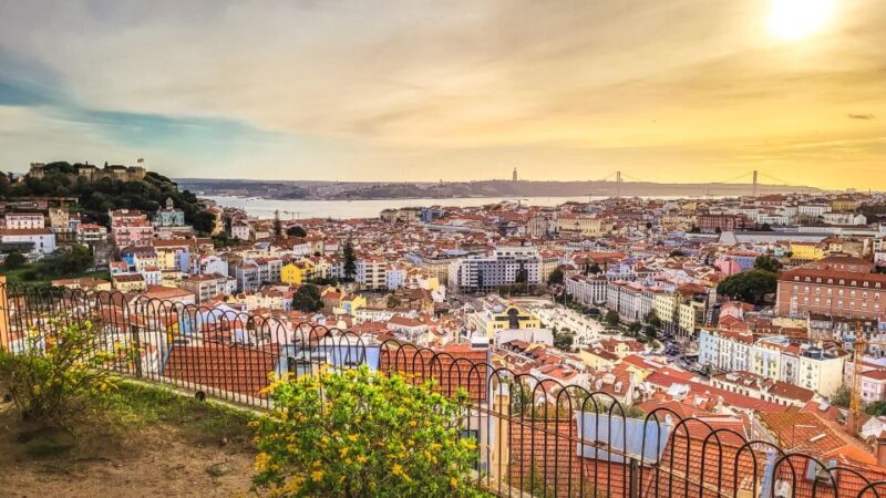 Lisbon tour Oldtown & Viewpoints on a tuktuk! - FAQ