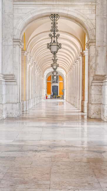 Lisbon Tour: Walled City, Alfama & Viewpoints - Practical Details and What to Expect