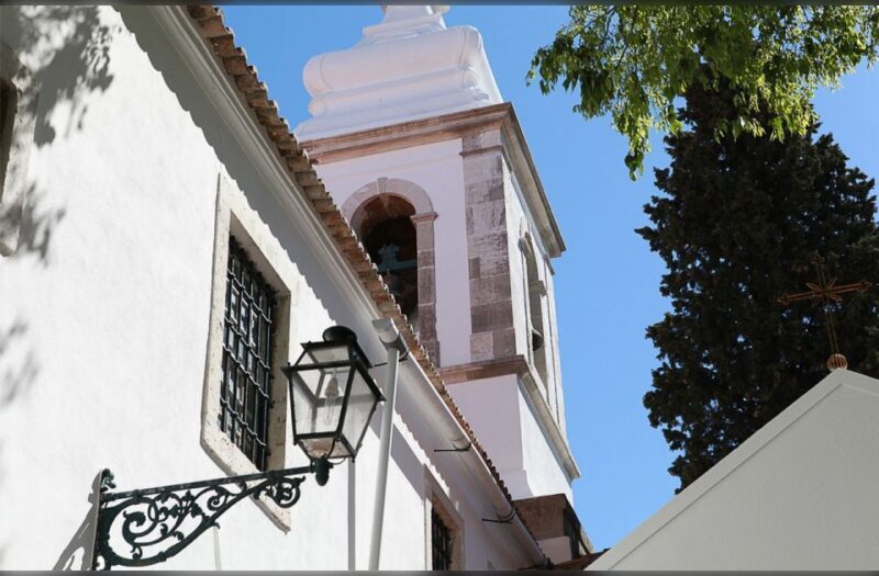 Lisbon: Tower of Saint Georges Castle Church Ticket & Drink - The Drink and Relaxation