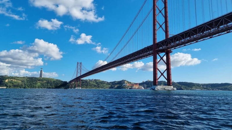 Lisbon: Vinho Verde Wine Premium Boat Experience - FAQ