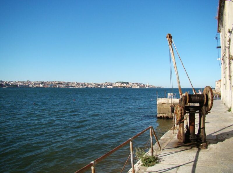 Lisbons South Side, River Tejo & 3-Hour Walking Tour - Why This Tour is a Must-Do in Lisbon
