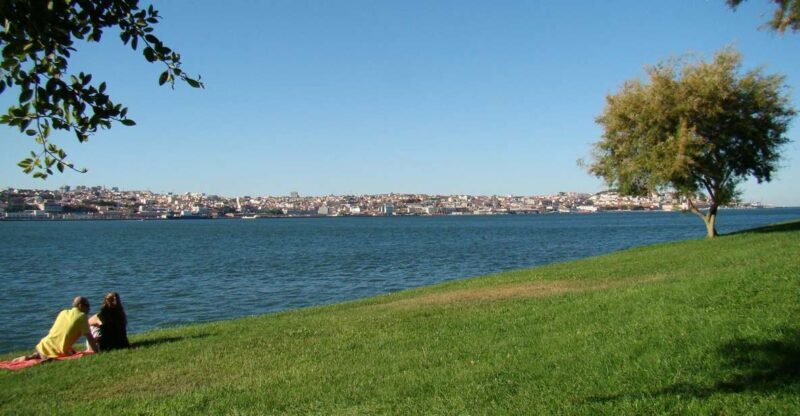 Lisbons South Side, River Tejo & 3-Hour Walking Tour - Practical Details & Value