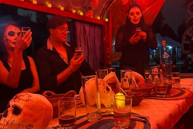 Live Noche de Muertos at Xochimilco: Dinner and local beers - Guided Beer Tasting: Sips and Stories