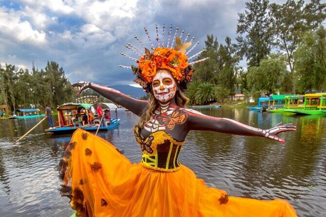 Live Noche de Muertos at Xochimilco: Dinner and local beers - Transportation and Accessibility