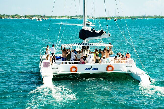 Live The Luxury Catamaran Isla Mujeres Tour in Cancun - Authentic Reviews: What Travelers Say