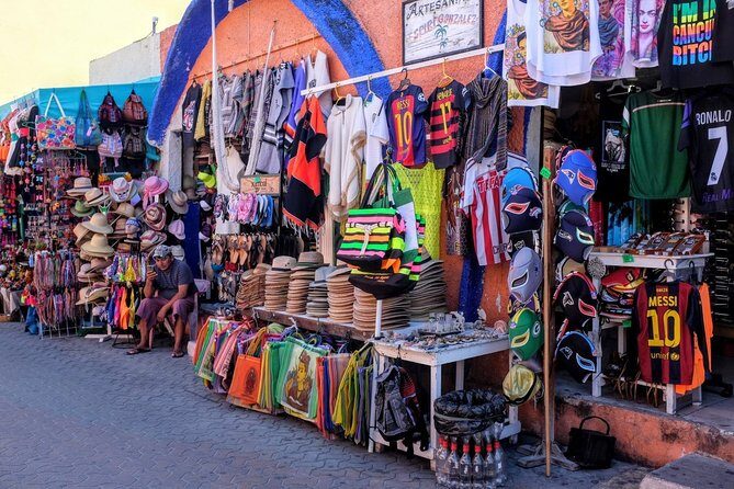 Live The Luxury Catamaran Isla Mujeres Tour in Cancun - FAQ