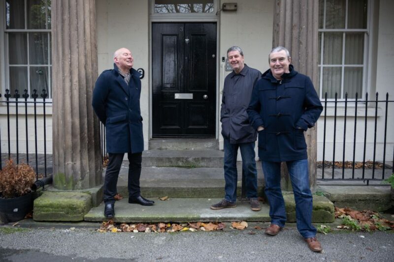 Liverpool: Music Icons Tour with 90s band 'The Farm' - Authenticity and Reviews