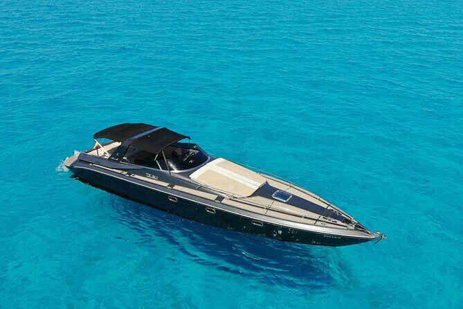 Living the Dream on board of this amazing boat Tullio Abbate 42 - Key Points