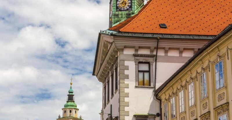 Ljubljana: 2h walking tour with local guide - Discover Ljubljana in Two Hours: A Walk Through the City’s Heart