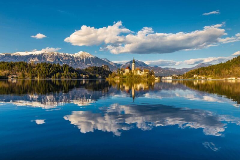 Ljubljana: Lake Bled Experience small group half-day tour - Key Points