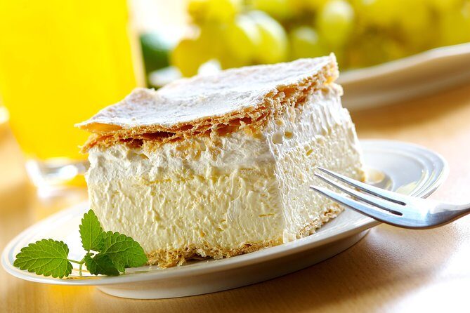 Ljubljana: Lake Bled Experience small group half-day tour - What’s Included & What Costs Extra