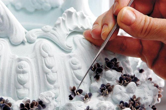 Lladro Factory Visit and Paella Lunch at the Beach - Who Will Appreciate This Tour?