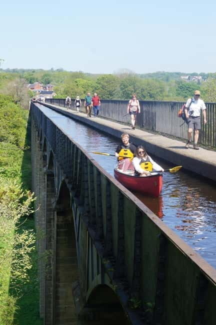 Llangollen: Aqueduct Kayak or Canoe Cruise - Discovering the Tour: What to Expect from Start to Finish