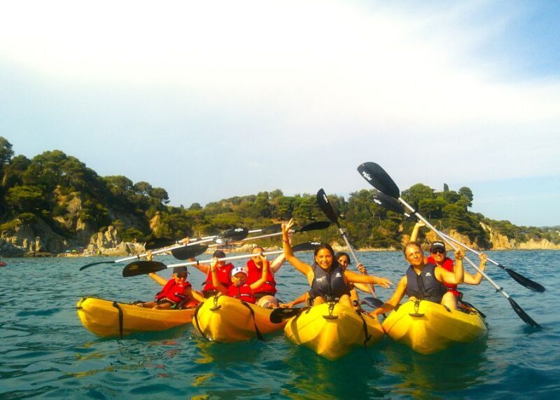 Lloret de Mar: Costa Brava Kayak Tour and Swimming - The Experience: What to Expect on the Costa Brava Kayak Tour
