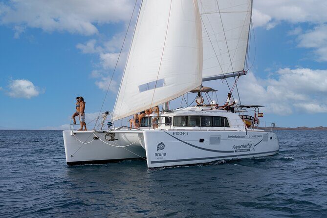 Lobos Island Half-Day Sailing Tour with Lunch - The Experience: What You Can Expect