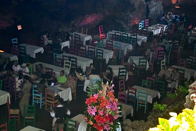 Local Fun from CDMX to The Grotto and the Pyramids of Teotihuacá - Key Points