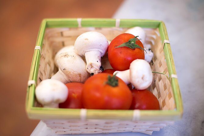 Local Market Visit and Private Cooking Class at a Cesarina's Home in Lecce - Who Will Love This Tour?