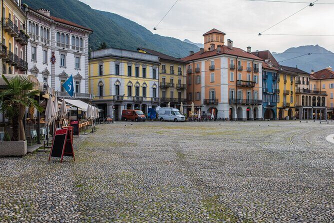 Locarno Scavenger Hunt and Sights Self-Guided Tour - Key Points
