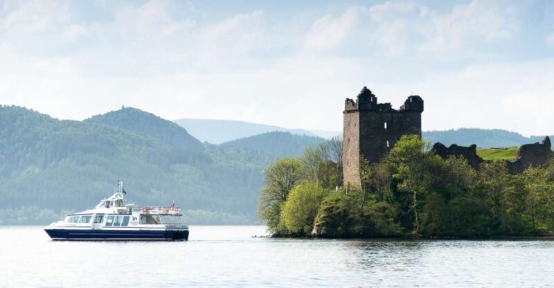 Loch Ness: Urquhart Castle Round-Trip Cruise - Setting the Scene: What to Expect from the Cruise