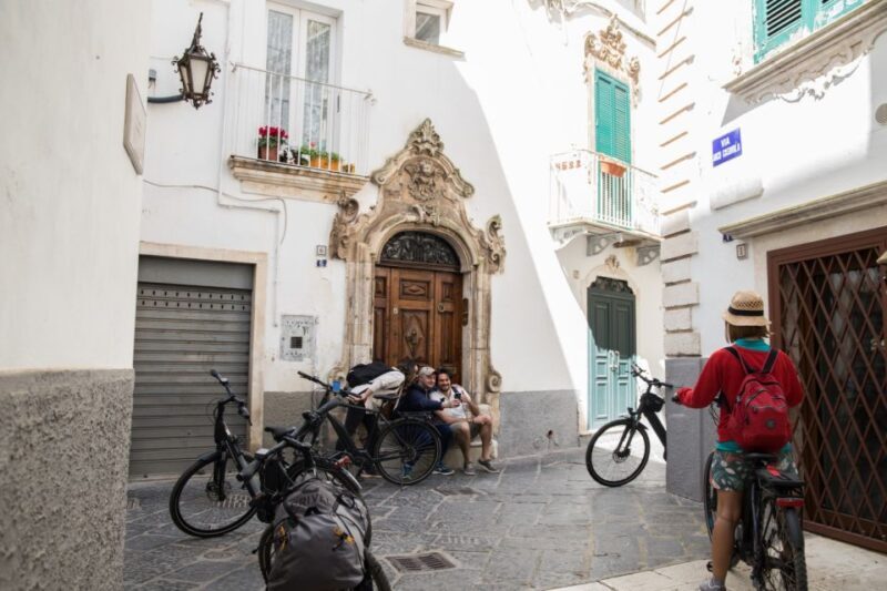 Locorotondo & Martina Franca: Guided e-bike loop tour - The Sum Up