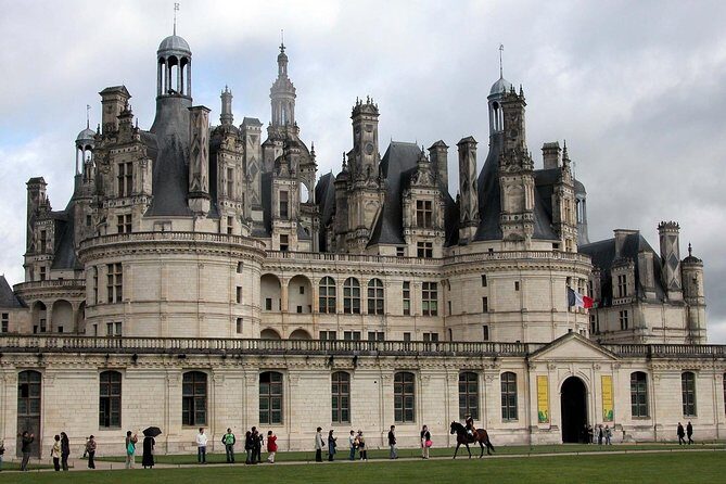 Loire Valley Castles VIP Private Tour: Chambord, Chenonceaux, Amboise - The Tour Experience: A Deep Dive