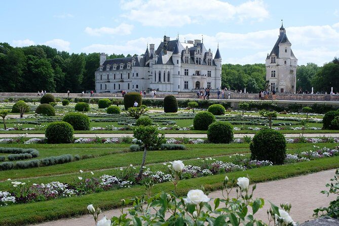 Loire Valley Castles VIP Private Tour: Chambord, Chenonceaux, Amboise - FAQ