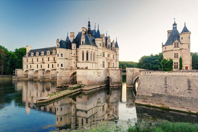 Loire Valley Day Trip with 3 Castles with Chambord and Chenonceau - The Logistics: What to Expect