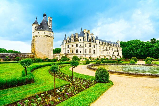Loire Valley Wine and Castles Small-Group Day Trip from Paris - A Closer Look at the Loire Valley Day Trip