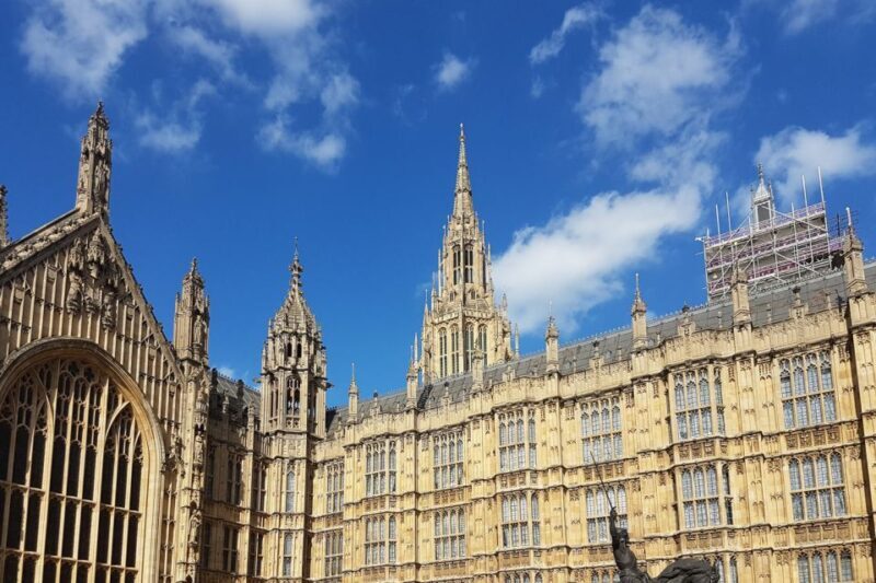 London: 30 London Sights Guided Walking Tour - Key Points