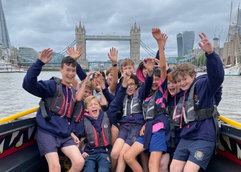 London: 40-Minute Thames Beast Jetboat Tour - London: 40-Minute Thames Beast Jetboat Tour — A Thrilling Ride Through the Capital