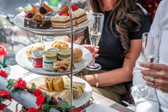 London: Afternoon Tea Bus Tour with Prosecco & London Eye Option - An Overview of the Tour