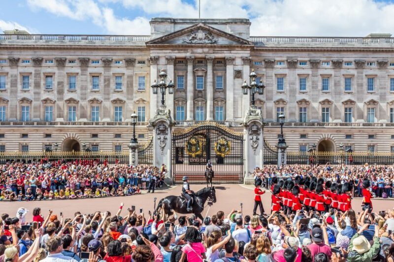 London: Buckingham Palace Entry & Changing of the Guard Tour - The Sum Up: Who Will Love This Tour?