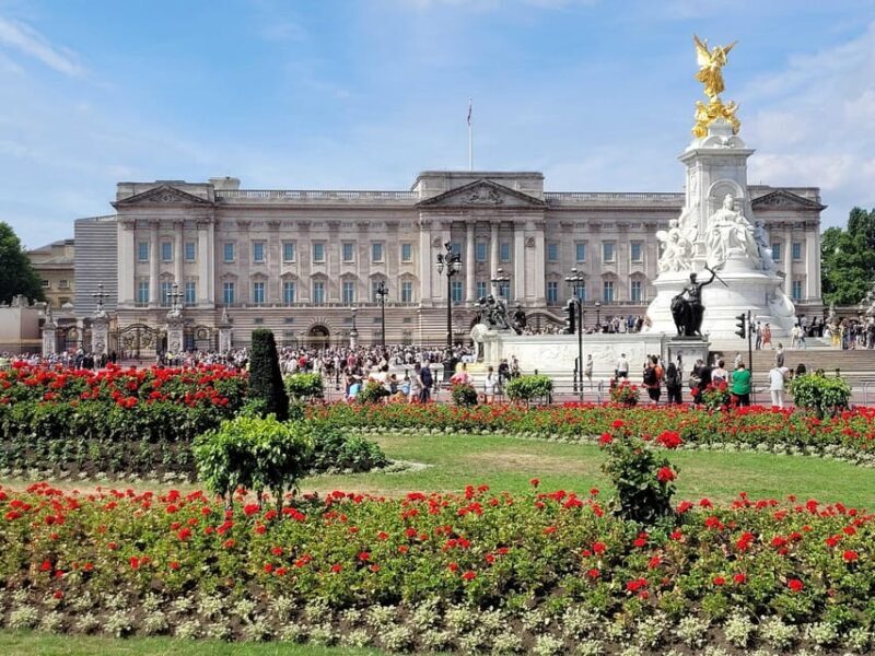 London: Buckingham Palace State Rooms & Royal Walking Tour - The Sum Up