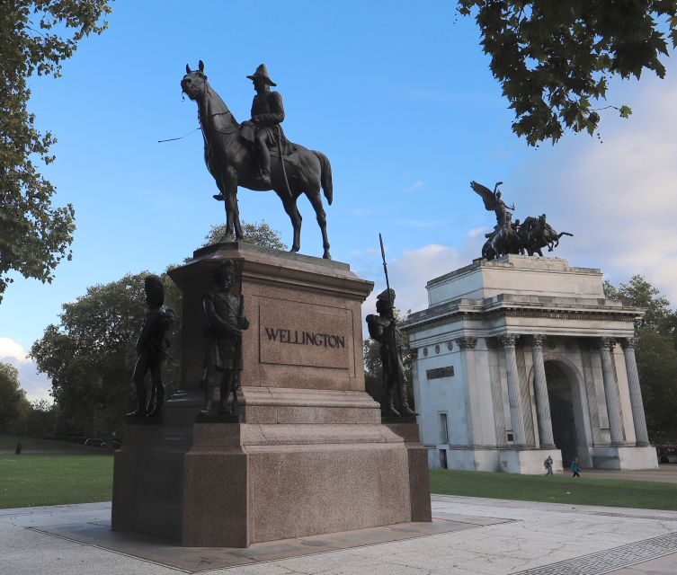 London: Buckingham Palace Walk & Tea at Kensington Palace - The Itinerary & What It Means for You