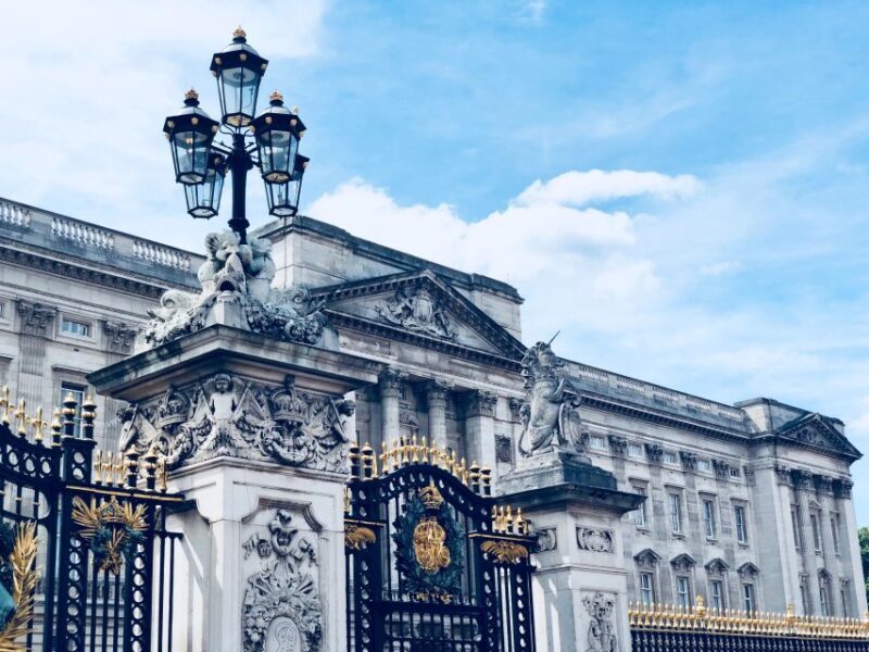 London: Buckingham Palace Walk & Tea at Kensington Palace - FAQ