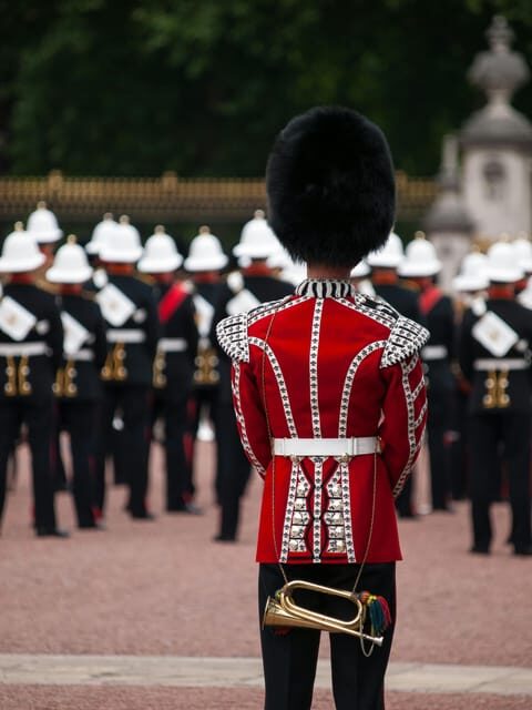 London: Changing of the Guard Experience and Landmarks Tour - Key Points