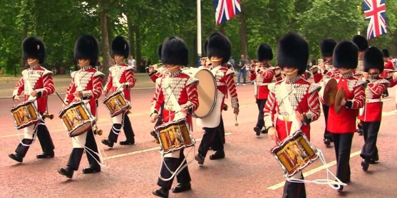 London: Changing of the Guard Guided Tour Experience - FAQ