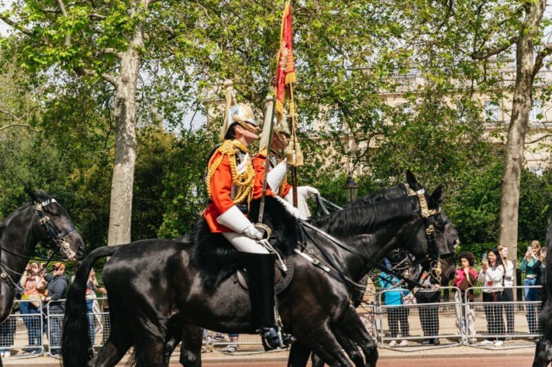London: Changing of the Guard Tour by Buckingham Palace - Why Choose this Tour?