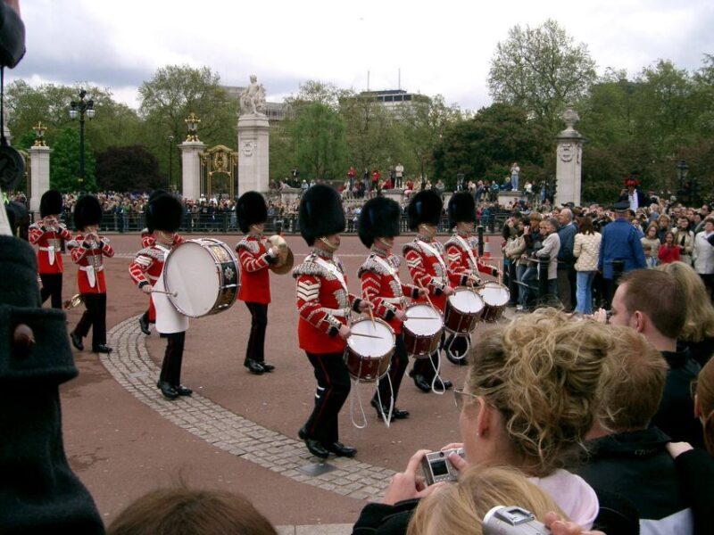 London Changing of the Guard Tour - Front Row 12 guests 2,5h - Who Should Book This Tour?